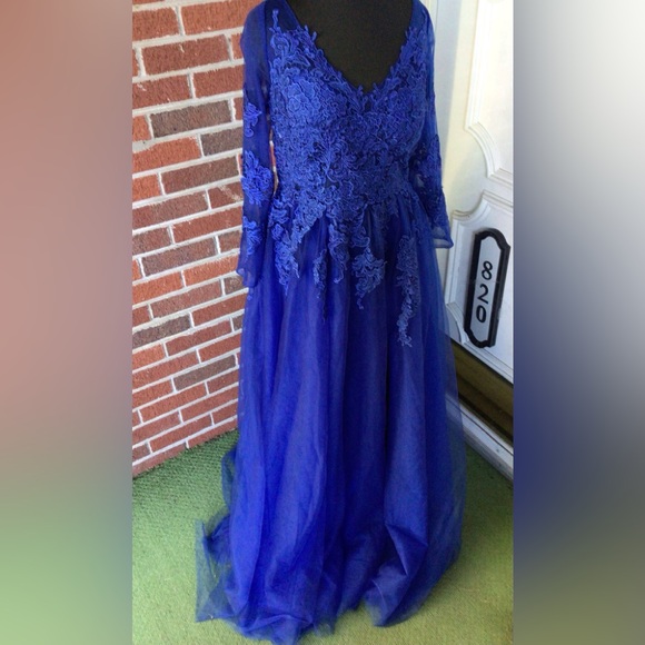 Hebeos | Dresses | Hebeos Formal Prom Gown Size Ml New | Poshmark
